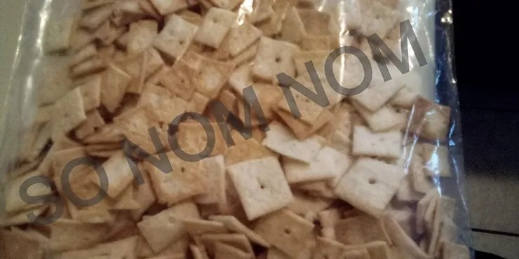 Cheez-Nom Crackers – SO NOM NOM